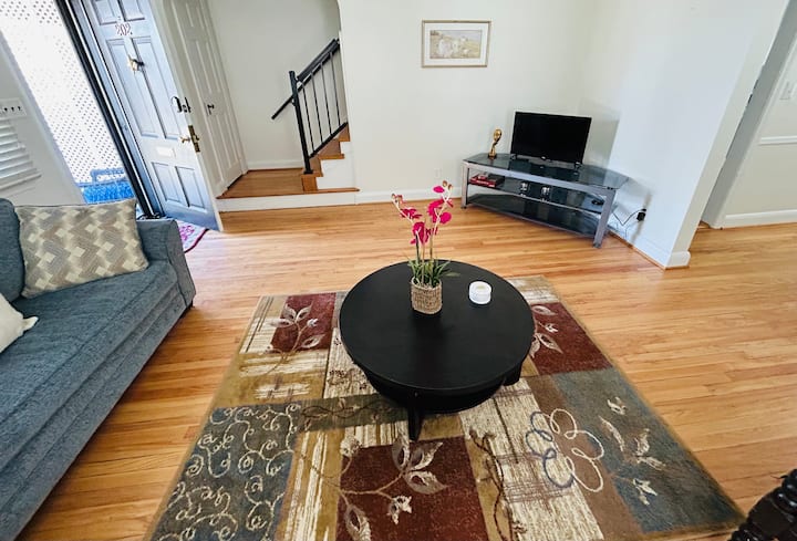 Charming 3 Bedrooms In The Heart Of Towson. - Parkville, MD