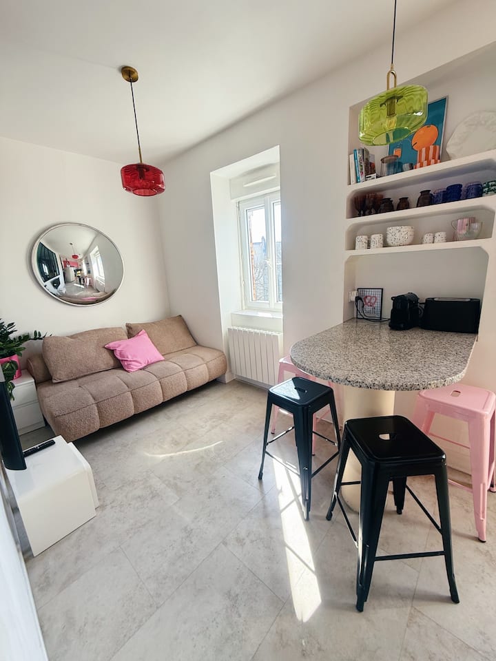 Centre Ville : Appart Pop, 2 Chambres - Nantes