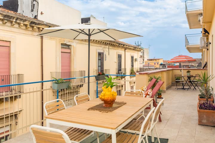 Tabula Terramadre - Attico Con Terrazzo In Centro - Catania