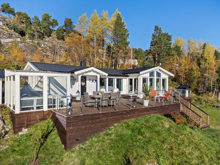 Fantastisk Helårshytte I Vakre Efjord - Lødingen