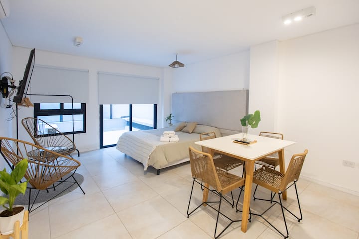 Estudio Moderno Con Pileta · Zona Tranquila - Salta