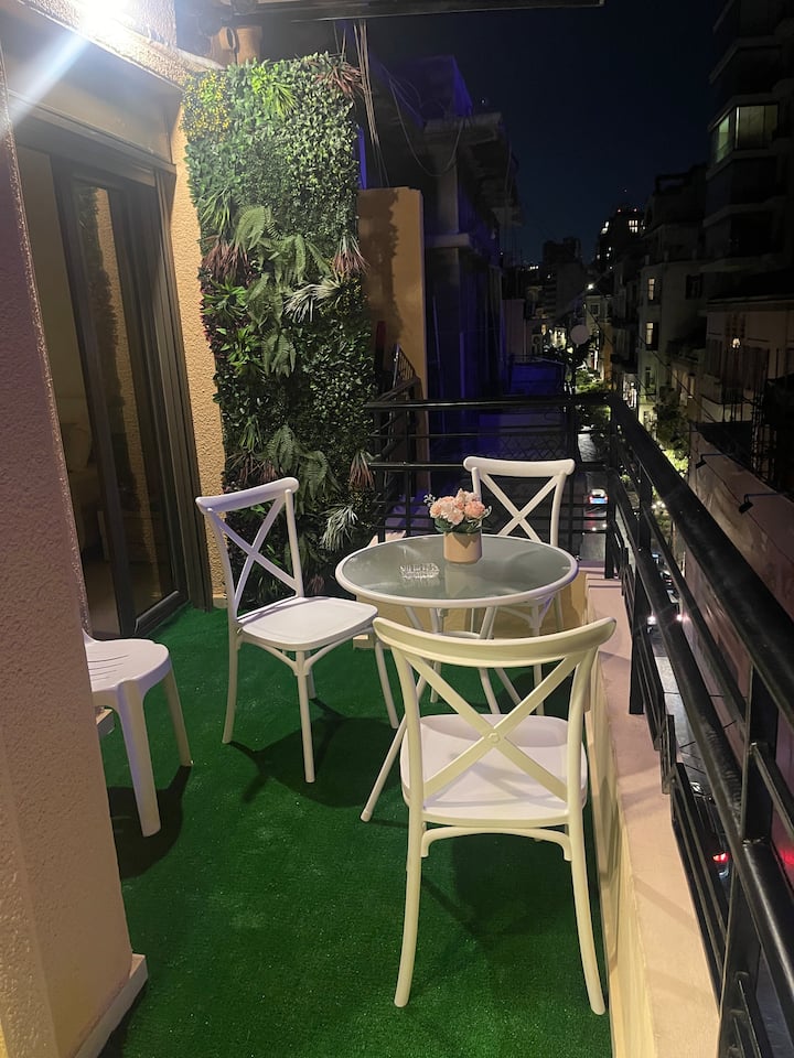Furnished Apartement In Gemayze. - Beirut