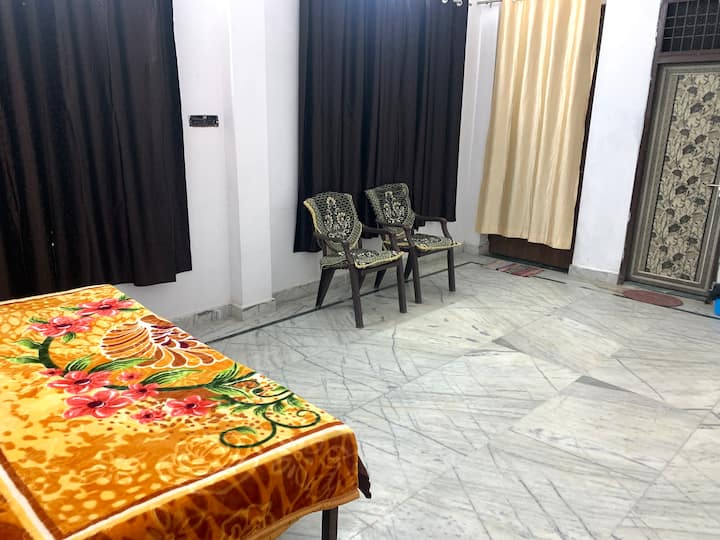 Entire Home - Near Arail Ghat - Prayagraj