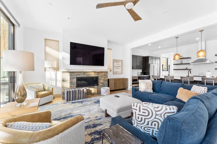 New Luxury Mountain Townhome Central To 3 World - Silverthorne, CO