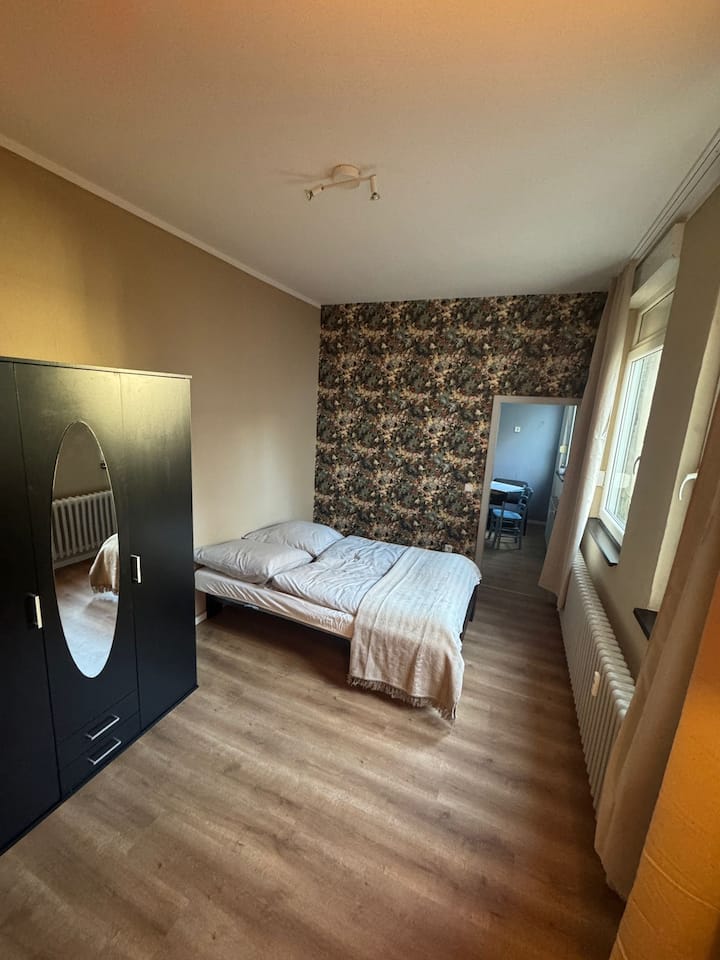 Nice & Clean Iv Eg Apartment - Duisburg