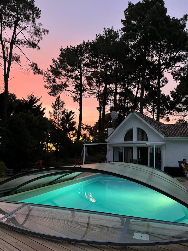 Villa à Proximité Du Lac De Biscarrosse/piscine - Biscarrosse