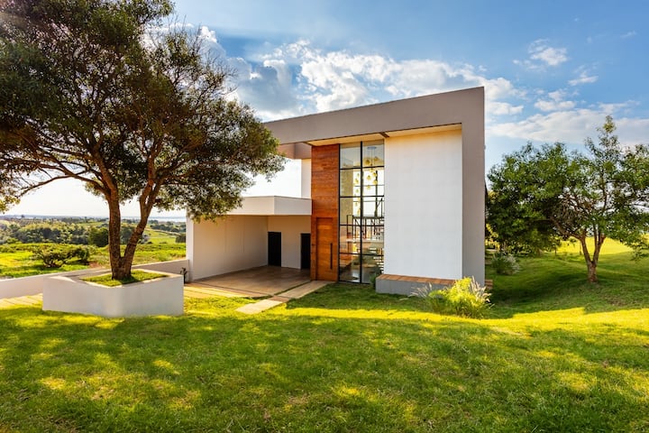 Mansão Febe 4 Suítes Riviera Sta. Cristina Xiii - Brasil