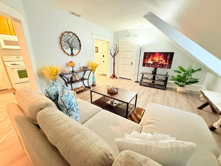 Peaceful 1 Br Home With Parking Near Hospital - Brandywine Zoo, Wilmington