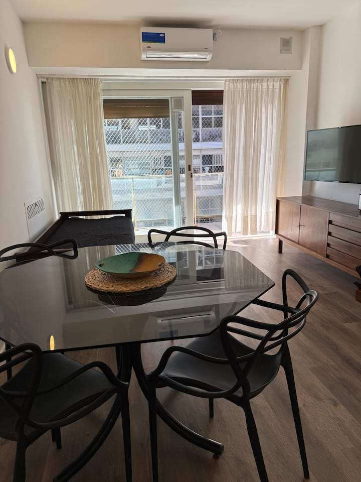 A 3 Cuadras Del Mar – Centro Con Balcón Y Vista - Mar del Plata