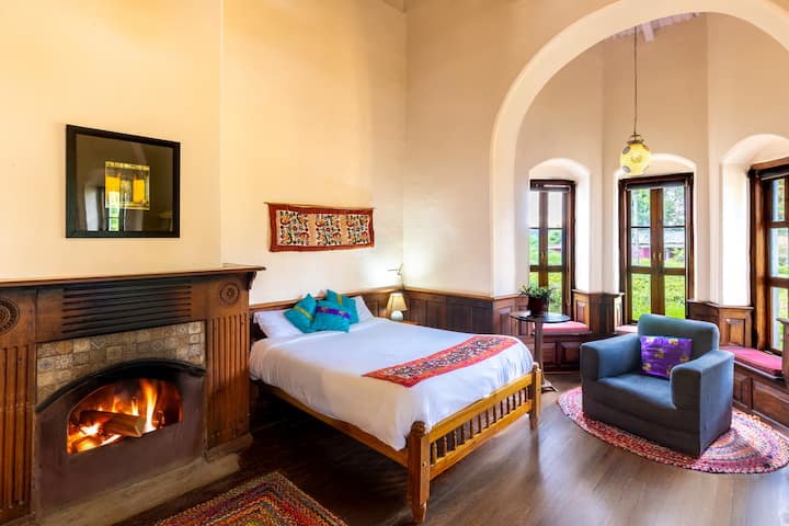 01 Family Room - Ooty