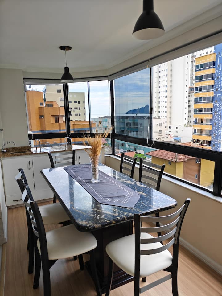 Apartamento Amplo E Confortável. - Balneário Camboriú