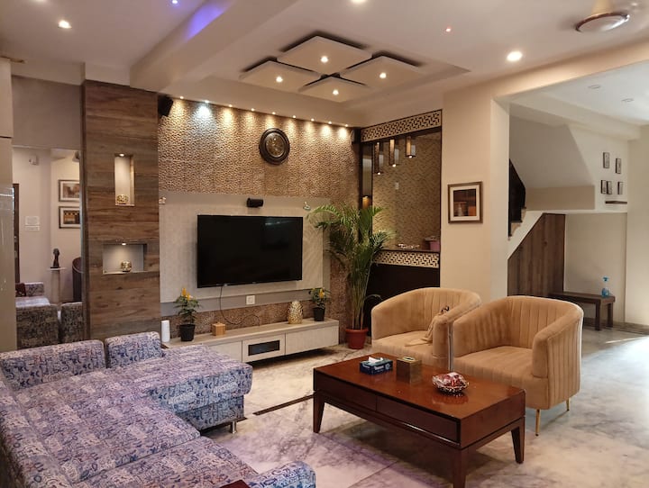 Bombay Belvedere Spacez Luxurious Villa - Mumbai