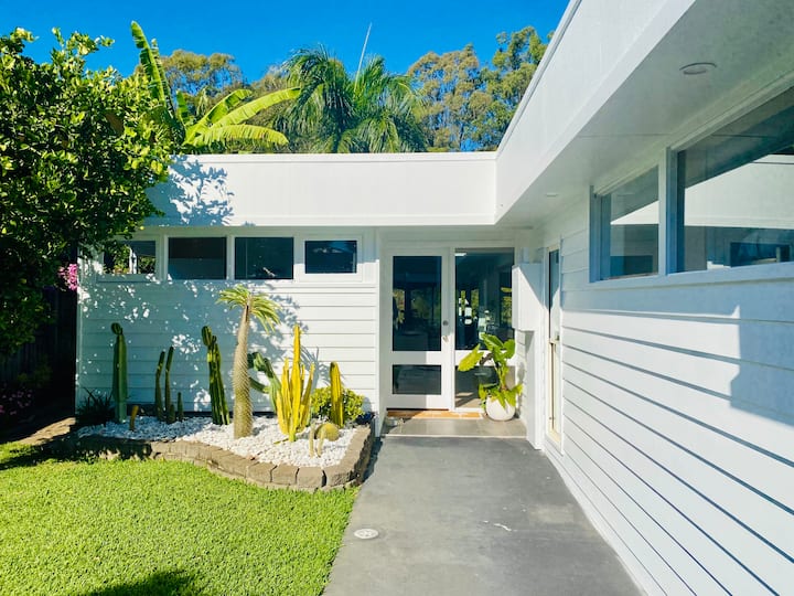 Your Dream Escape Awaits - Tweed Heads