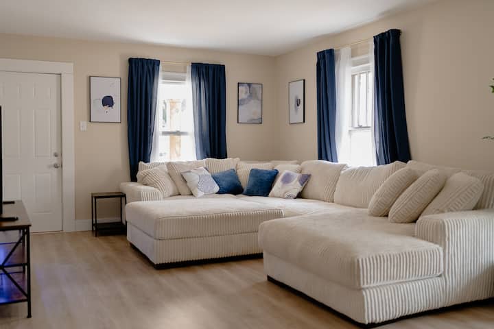 Pleasant Stay On Pleasant St! - Notre Dame, IN