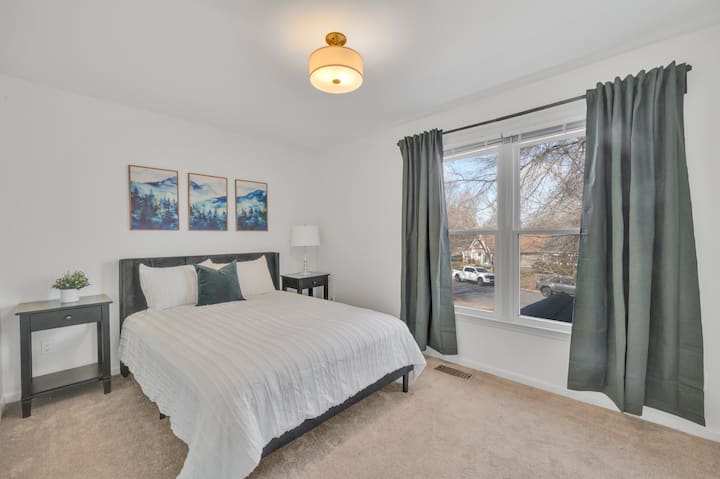 Furnished Blue Ridge Room Near Uptown - Charlotte, NC