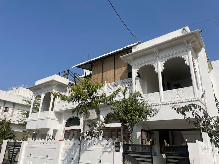 Cool And Calm Place For Relaxing - Udaipur