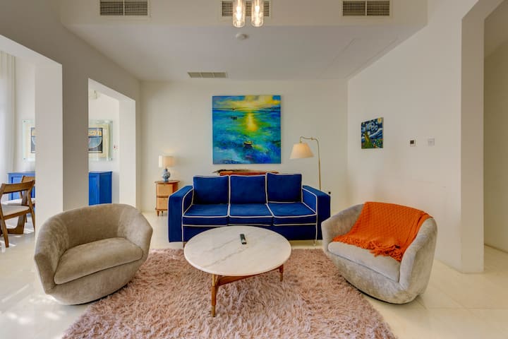 3br Luxury & Beach Vibes Waterfront Villa In Amwaj - Bahrain