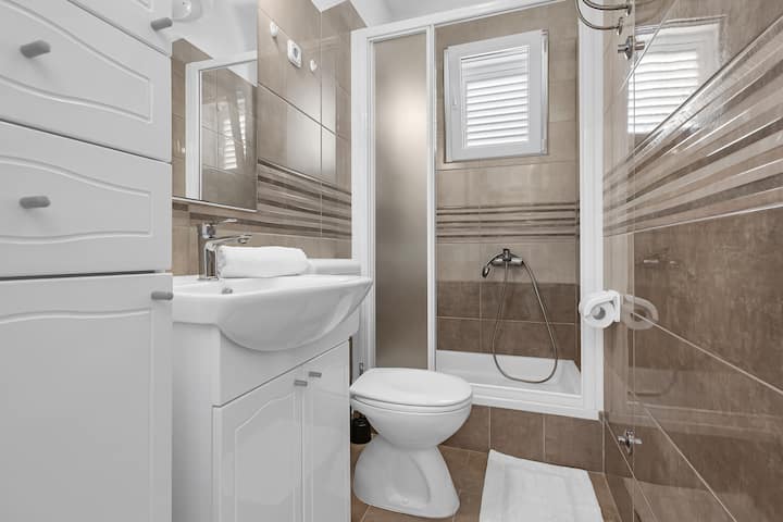 Sweet Apartmant 200m From Center - Makarska