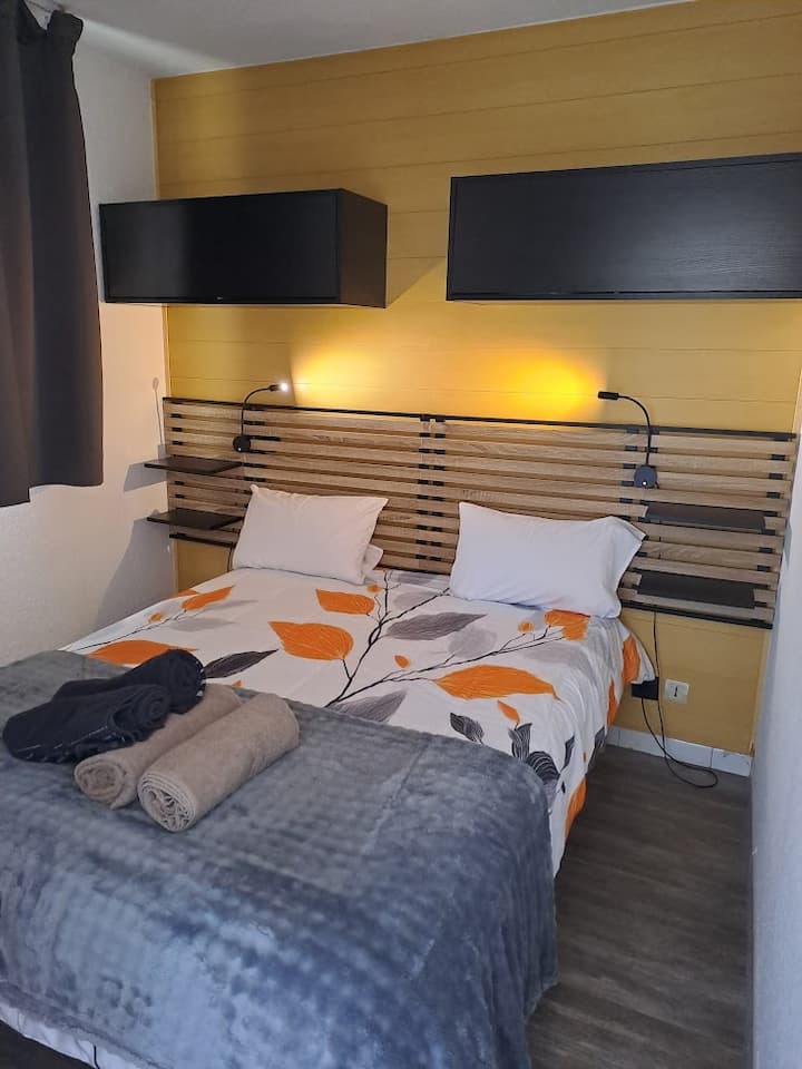 Apt 2* Piscine-parking- Balcon-wifi-clim Ascens - Balaruc-les-Bains