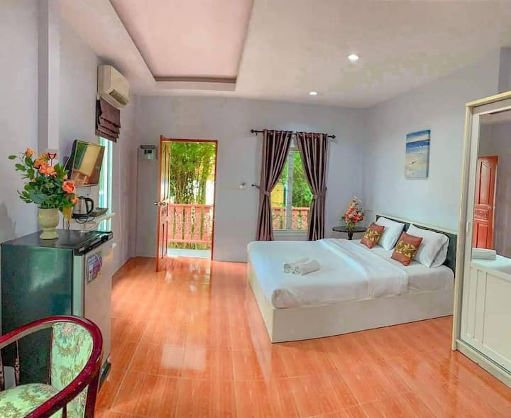 Bungalowroom 1 Fromaonangbeach2 Km - Krabi