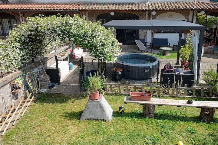 Casaledellerose: 2appartam.+giardino - Tivoli