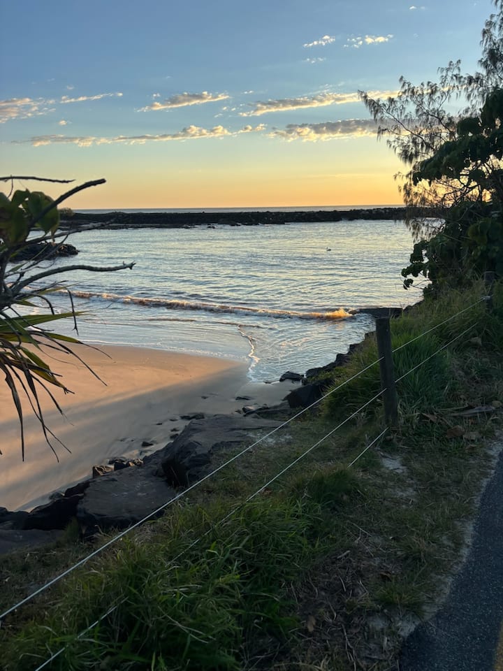 Beachfront Artists Retreat - Mullumbimby