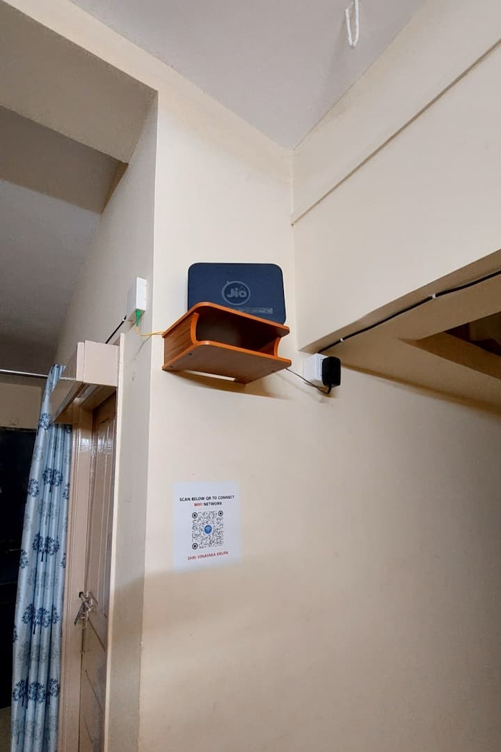 Spacious Furnished 2bhk Non Ac In Navanagar Hubli - Hubli