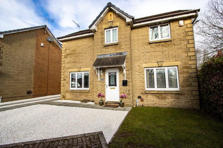 Harvest House, With Games Room. - Stirling