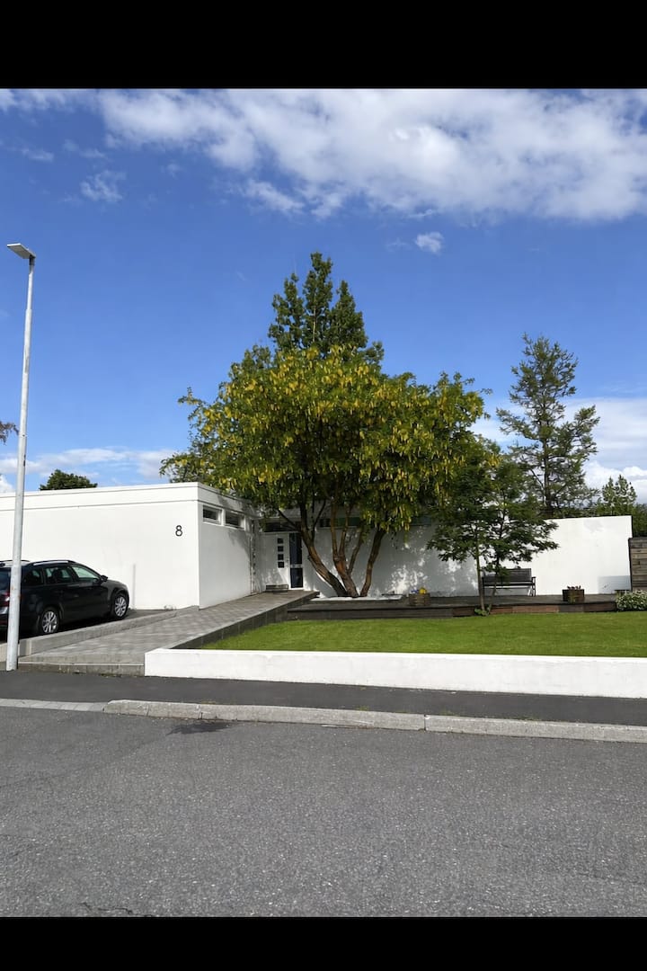 Heimili á Akureyri - Islanda