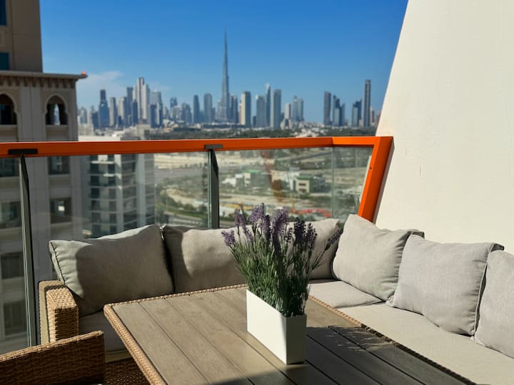 Stunning Burj Views I 2br Close To Downtown - Dubai