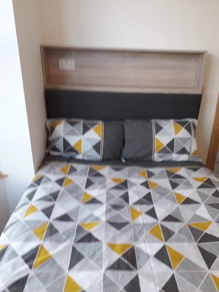 New Private Ensuite Room Near City Centre & Ucc - Cork