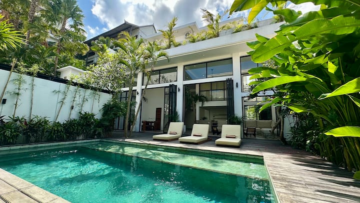 Canggu Villa |5 Min To Beach, Rooftop Cinema, Chef - Bali