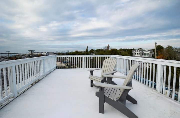 Stunning Beach Retreat - Barnegat Light, NJ