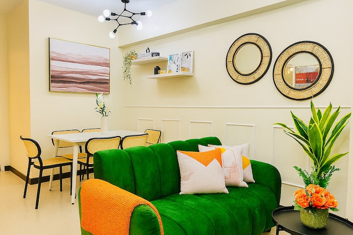 2br Suite @Prisma Near Bgc|stunning View|karaoke - Pasig