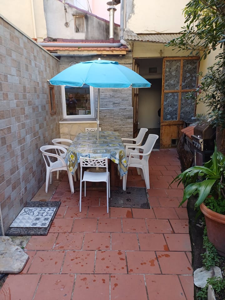 Petite Maison à Louer - Menton