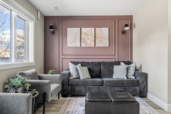 3br Ac Condo In Downtown/ Mountain View - Canmore