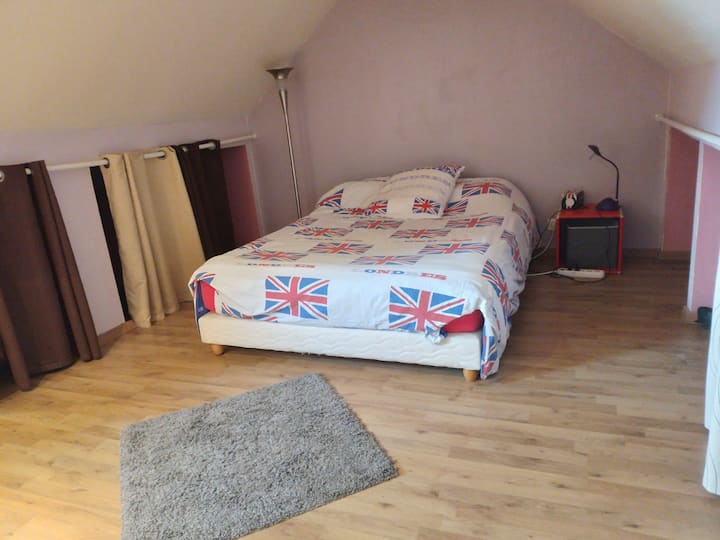 Chambre Avec Salle De Bains Privée Dans Maison - Deauville