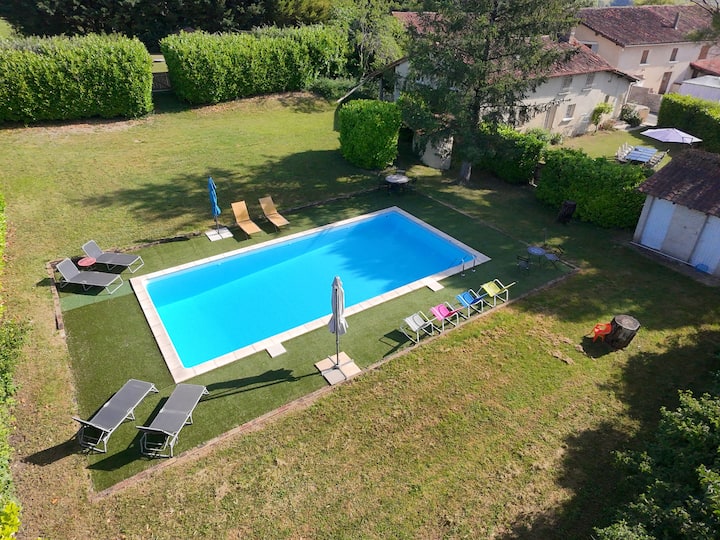L'orange Bleue Piscine Privée 2 Gîtes 9 Personnes - Aubeterre-sur-Dronne