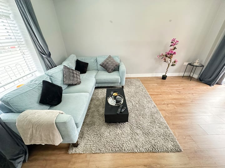 Luxurious Home Away From Home - Nuneaton