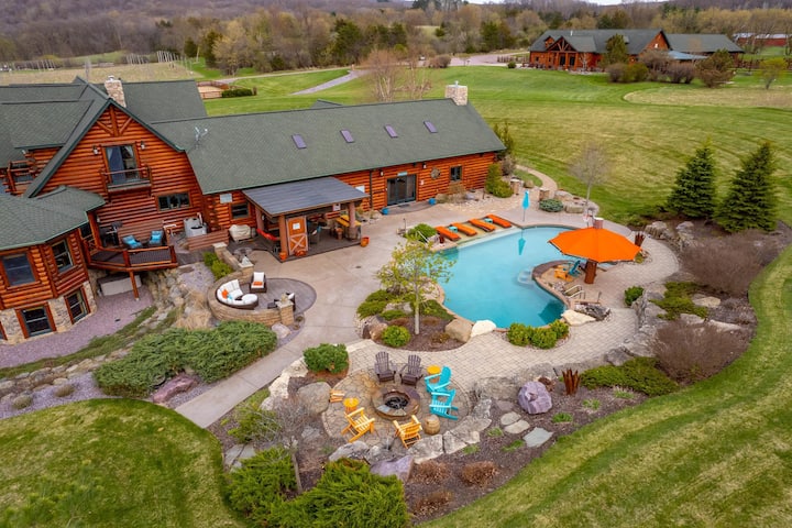 Wild Rose Ranch Main House - Baraboo, WI