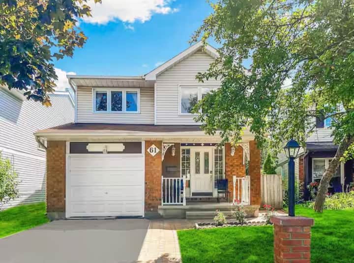 3bd 2.5bt Single Family Home - Ottawa