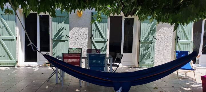 Maison Arborée Avec Piscine - Plain Pied - Castelnaudary