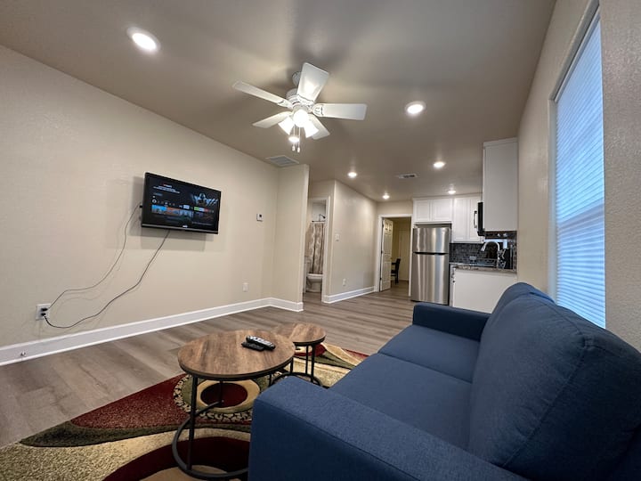 Beautiful 1 Bedroom Duplex - Fort Worth, TX