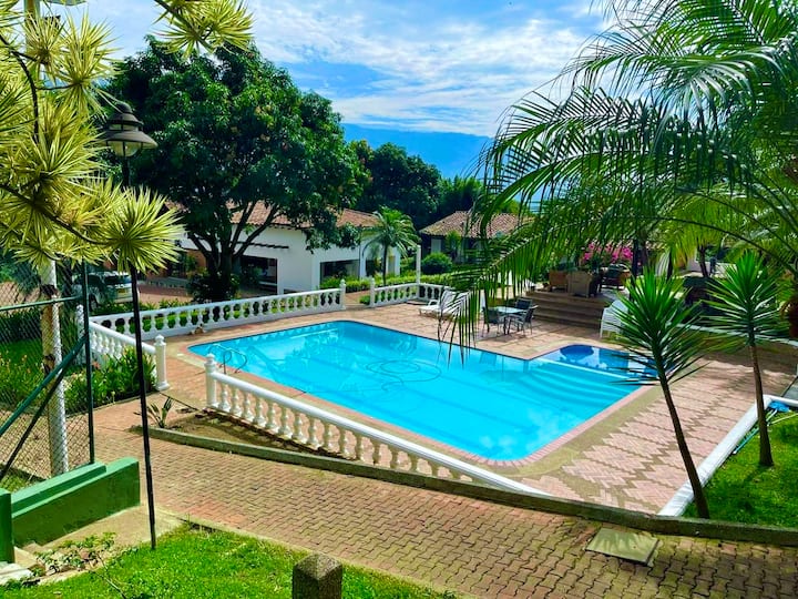 Paraíso Natural Cerca Medellín - Copacabana