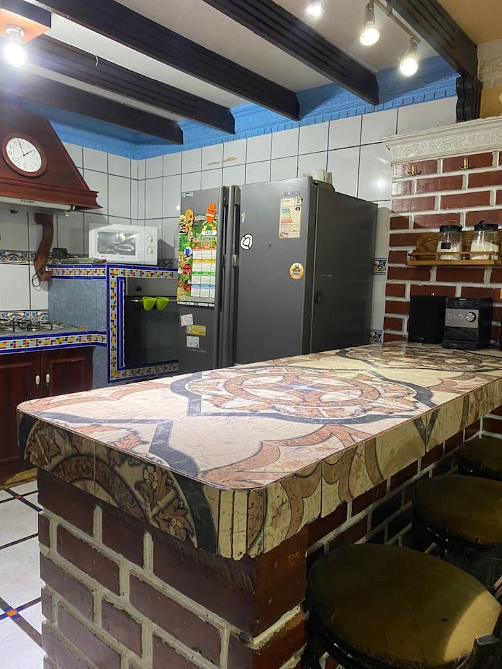 Cómoda Casa De 3 Pisos - Iquique