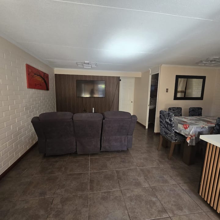 Hermosa Casa - Aéroport de Santiago Arturo Merino Benítez (SCL)