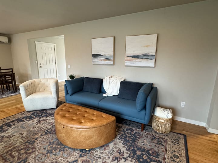 The Centennial Retreat - Springfield, OR