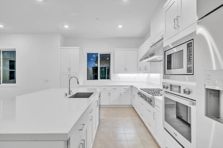 Home Home - Rancho Santa Margarita, CA