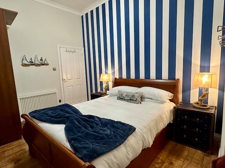 Sea Ayr: City Centre Apartment - Prestwick