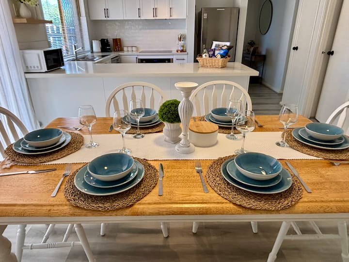 Sandy's Retreat- Home Away From Home - Perth